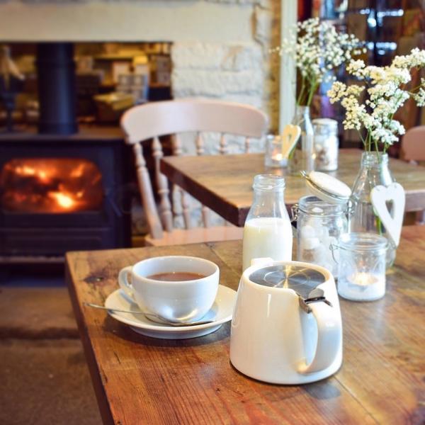 The Extra Mile | Alternative places to stop along the motorway.